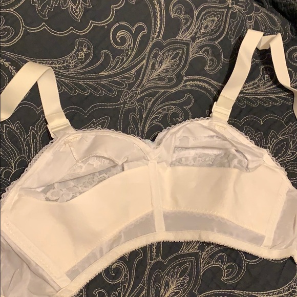 Figurette | Intimates & Sleepwear | Colesce Couture Figurette Bra White ...